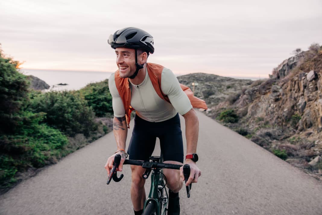 Specialized Propero 4: Aerodynamik und Belüftung in 5 Farben 🌈 | TOUR