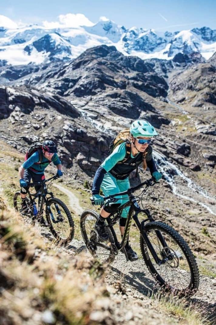 10 All Mountains mit 140 bis 160 mm Federweg im Test | BIKE