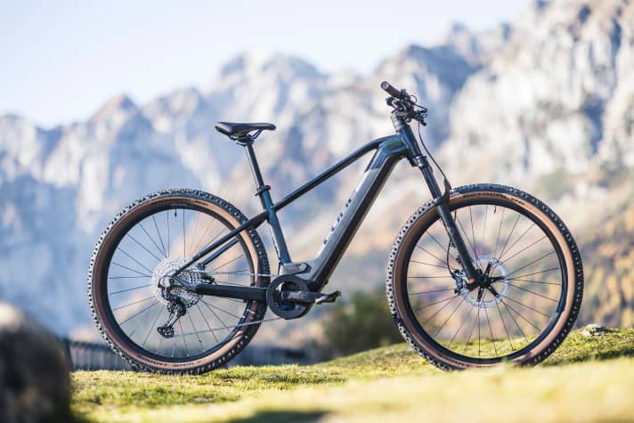 TEST: Sportsgeist: Cube Reaction Hybrid SLT im Test | BIKE