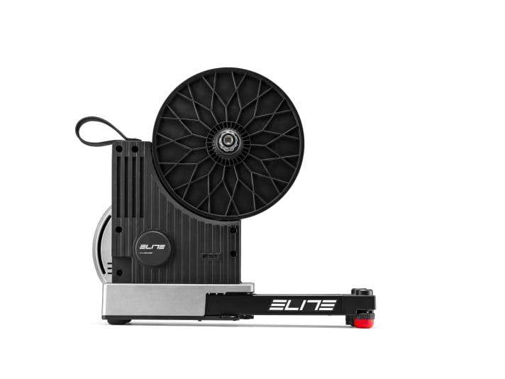 Elite Justo Rollentrainer: Italienischer Top-Smarttrainer im TOUR-Test ...
