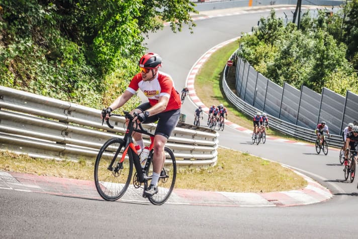 Rad am Ring: Vier Solisten beim 24-Stunden-Rennen auf dem Nürburgring ...