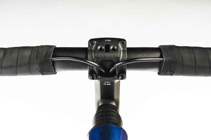 Rose Reveal Four 105 Di2 im Test - Rennräder mit Shimano 105 Di2 | TOUR