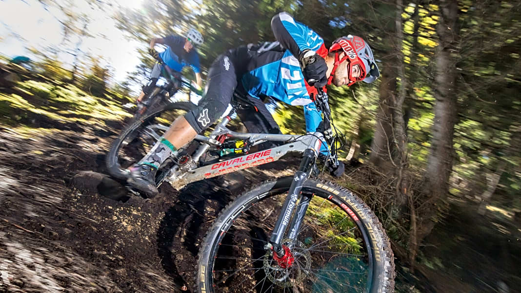 Getriebe-Mountainbikes von Cavalerie und Zerode im Test | BIKE