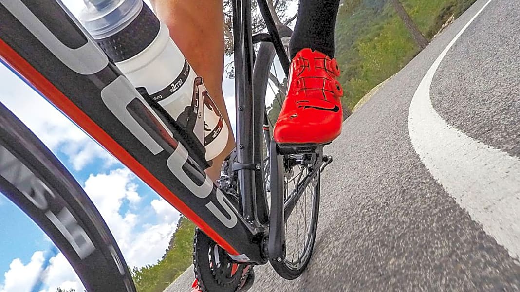 Füße: Tipps gegen Schmerzen - Ergonomie-Experte Dr. Achim Schmidt im ...