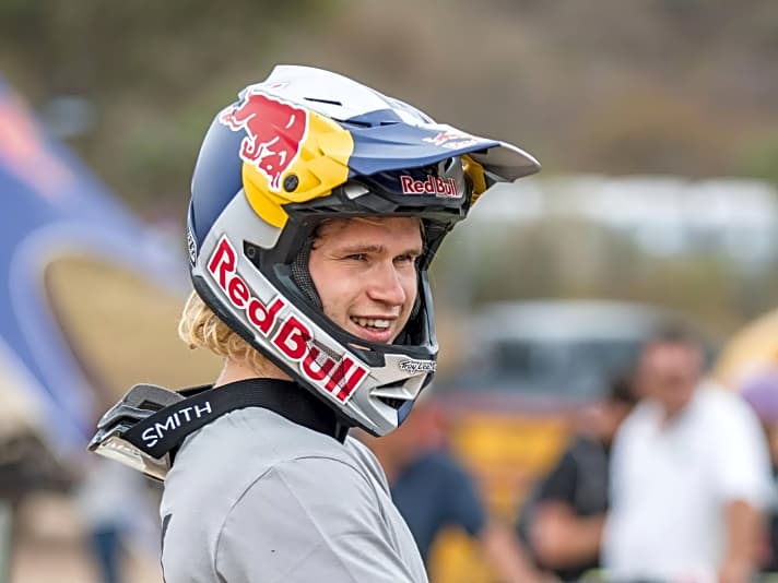 Red Bull District Ride: Slopestyle-Legende Chase baut den Kurs | BIKE