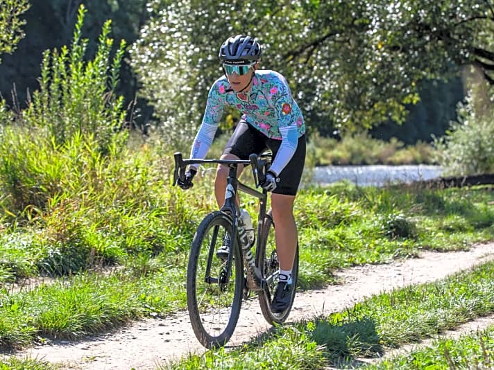 Factor Ostro Gravel: Das Race-Gravelbike im TOUR-Test | TOUR