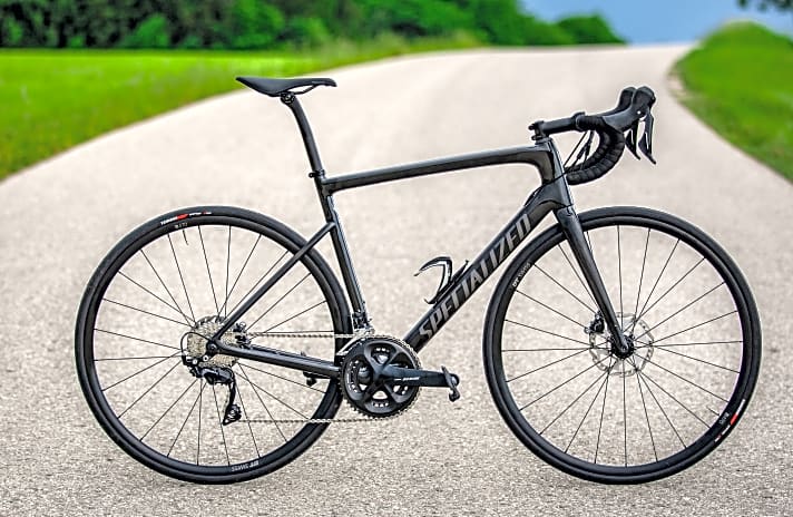 Specialized Allez Sprint Comp vs. Tarmac SL6 Sport im Vergleich | TOUR