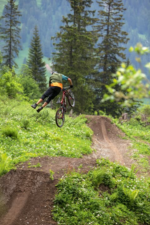 Schweizer Alpin-Spaß: Bikepark Kandersteg | BIKE