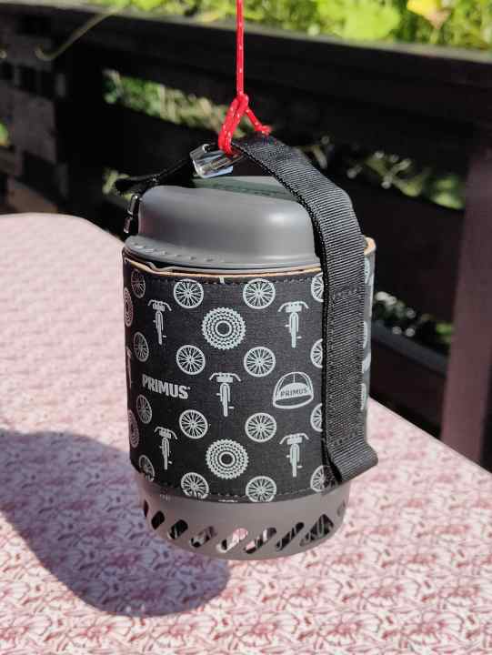 Campinggeschirr & Gaskocher fürs Bikepacking: 90 Gramm Titan | BIKE